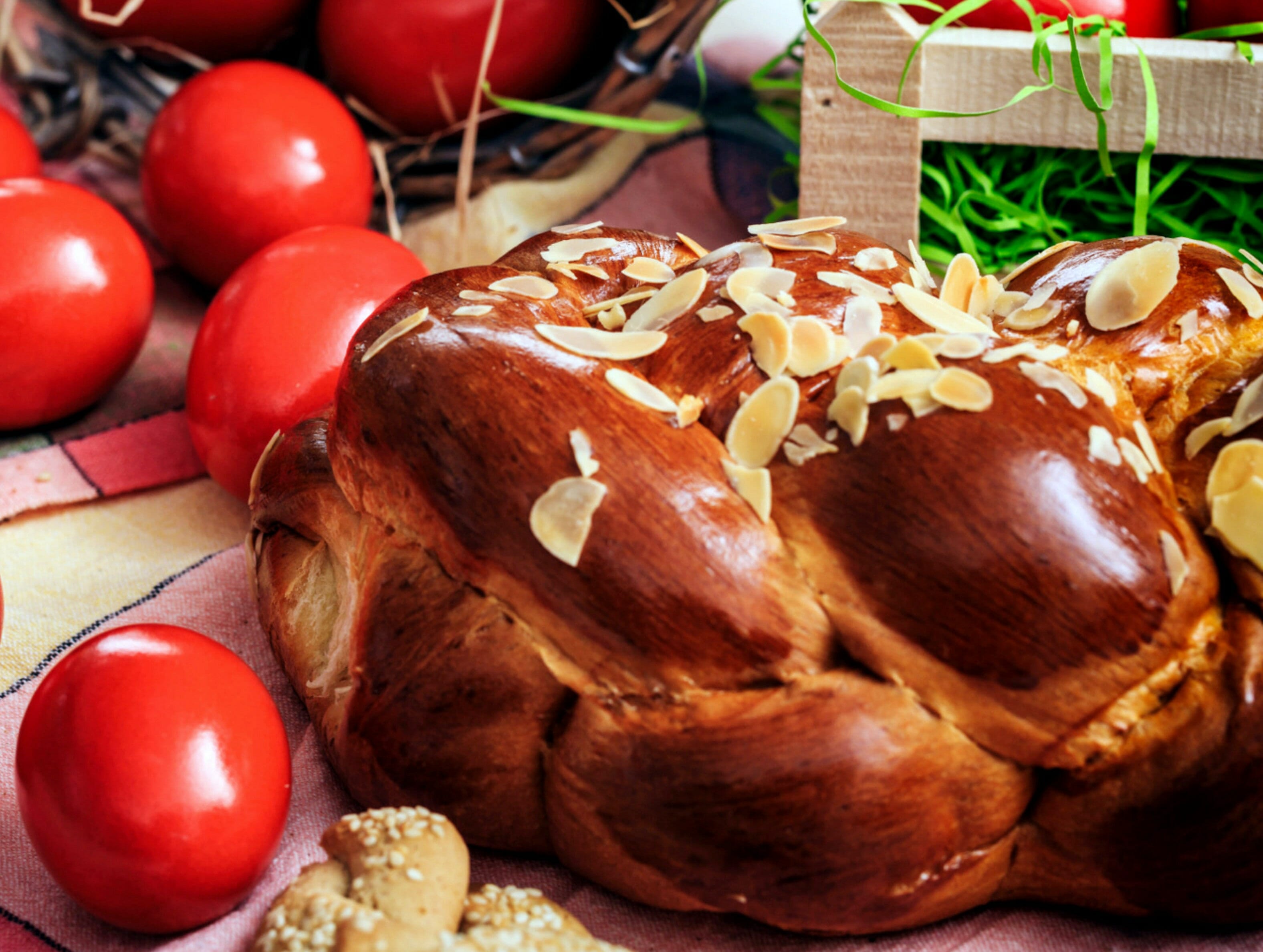 Tsoureki Pão da Páscoa Grécia • Livro de Culinária